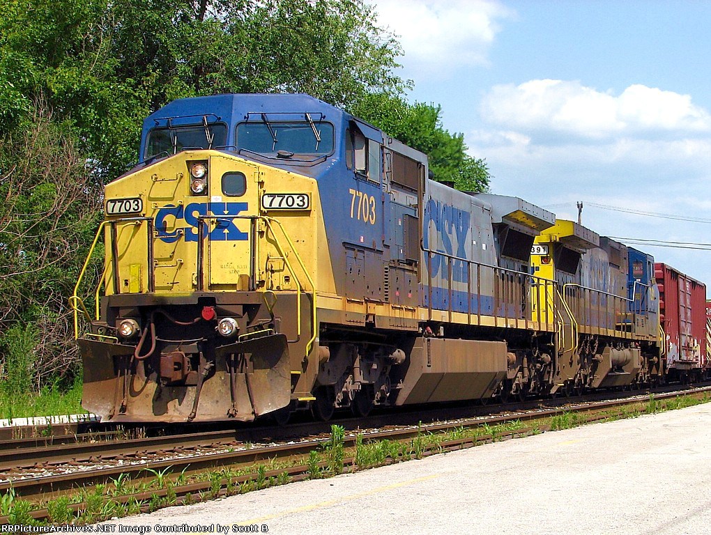 CSX 7703 Q381